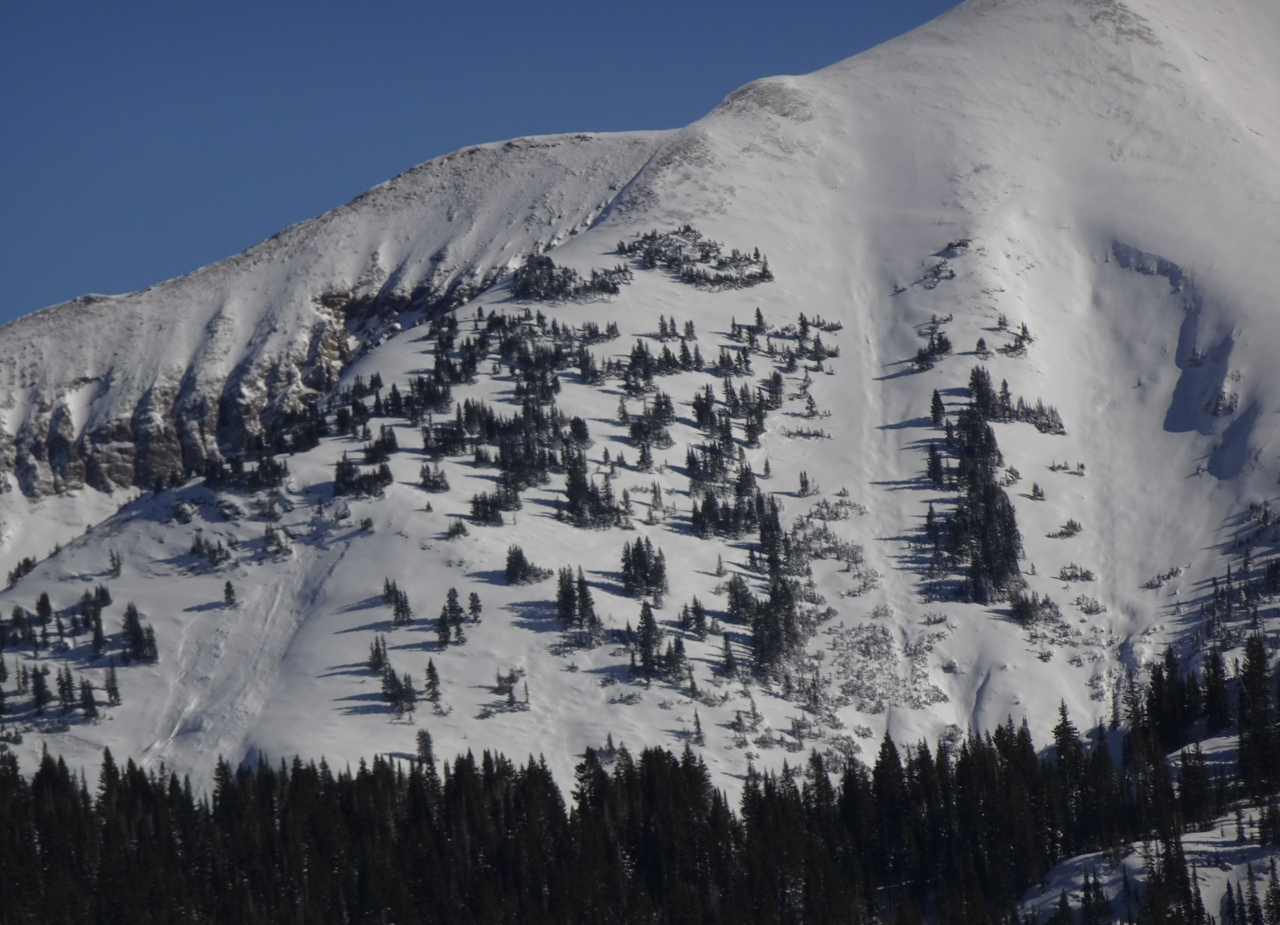 Natural cycle and remotely triggered avalanche | Crested Butte ...